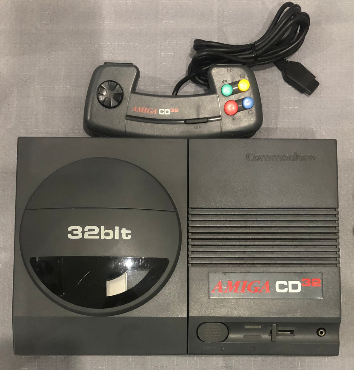 Commodore Amiga CD32 Console with Controller - Gametraders Modbury Heights