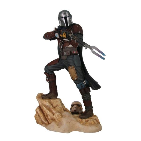Star Wars: The Mandalorian - Mandalorian Mark 1 Statue - Gametraders ...